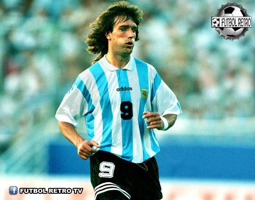 FUTBOL RETRO Banco de Imagenes: Gabriel Batistuta (Newells, Boca Jrs ...