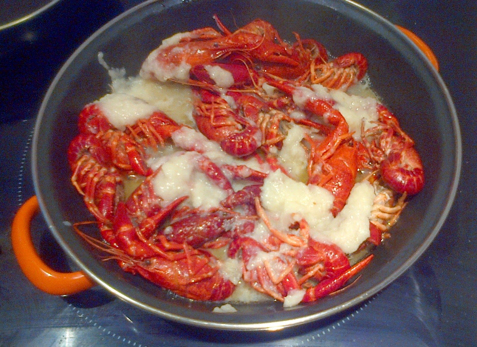 ANGELINES' RECIPES: CRAYFISH IN TOMATO SAUCE (SPICY)