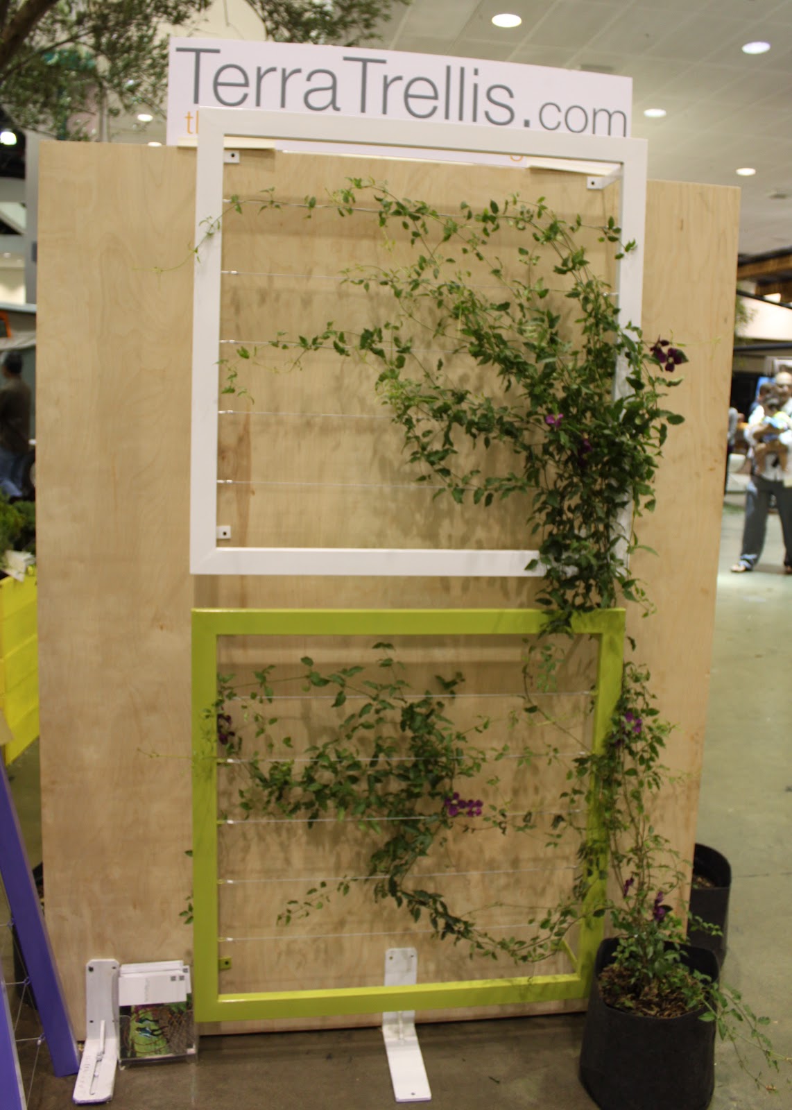 dwell on design - landscape idea #1 modern trellis | mid-century modern ...