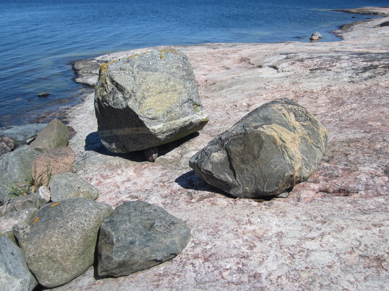 Stonehenge and the Ice Age: Chatter marks and rock mechanics