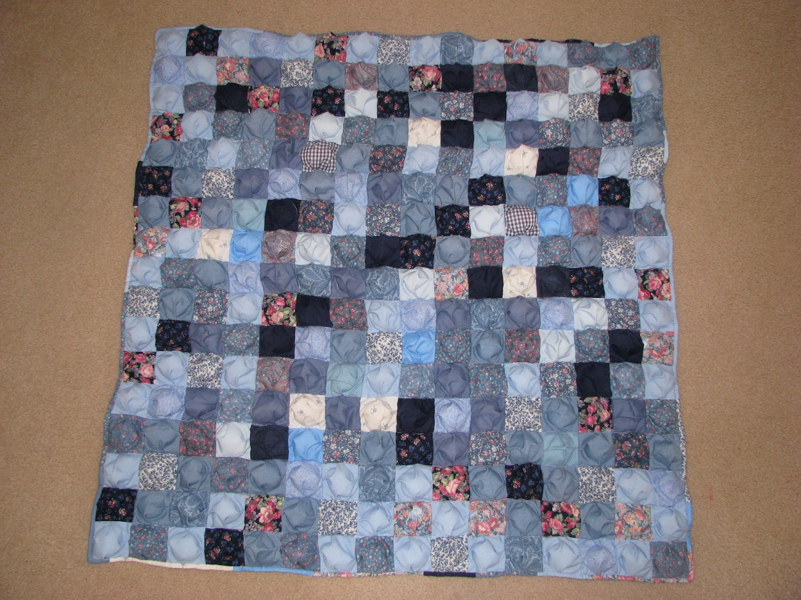 Craft Junkie; trying out new ideas: Biscuit Quilting