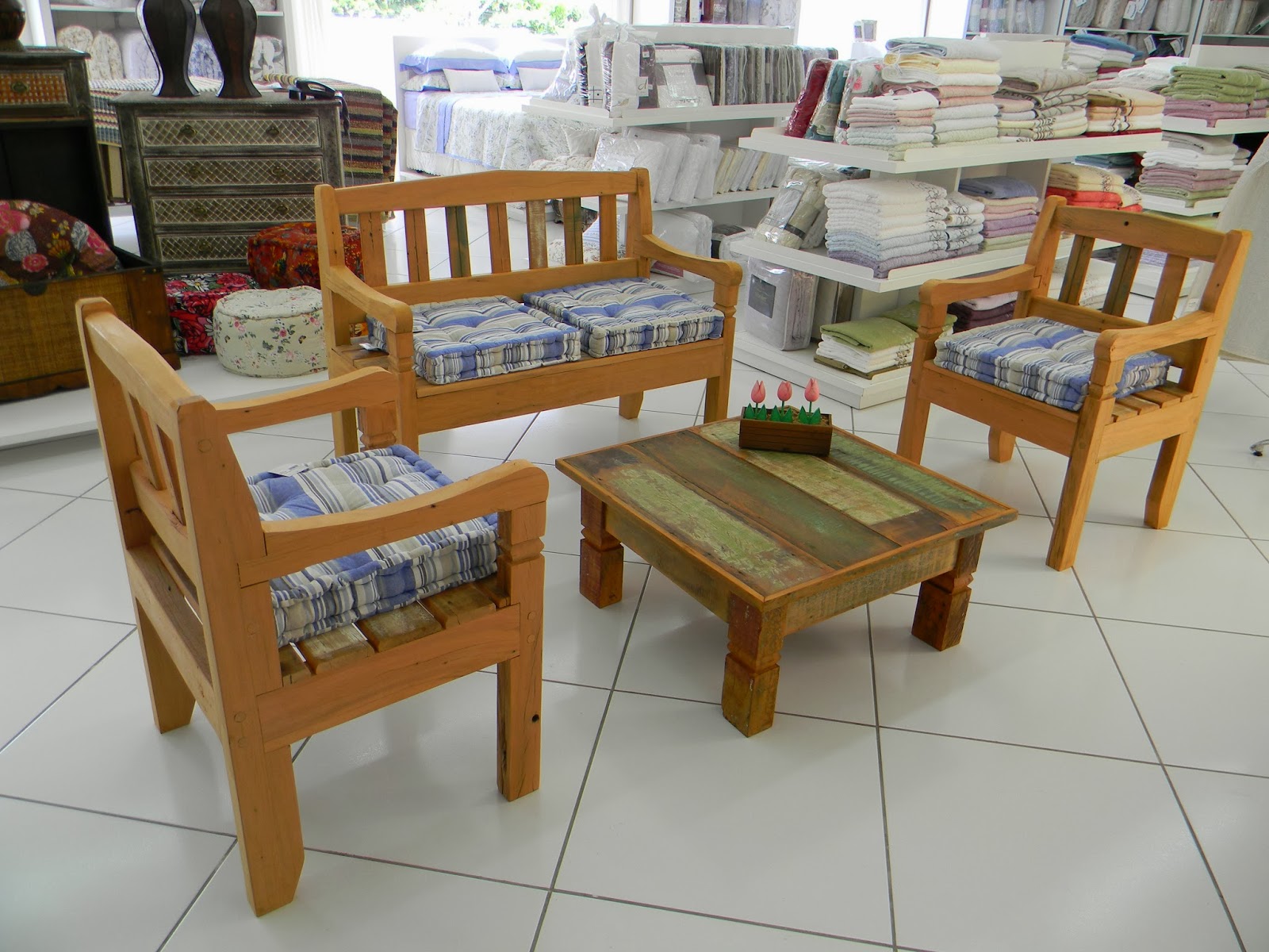 Criando Art Móveis & Decoração: Móveis Rústicos