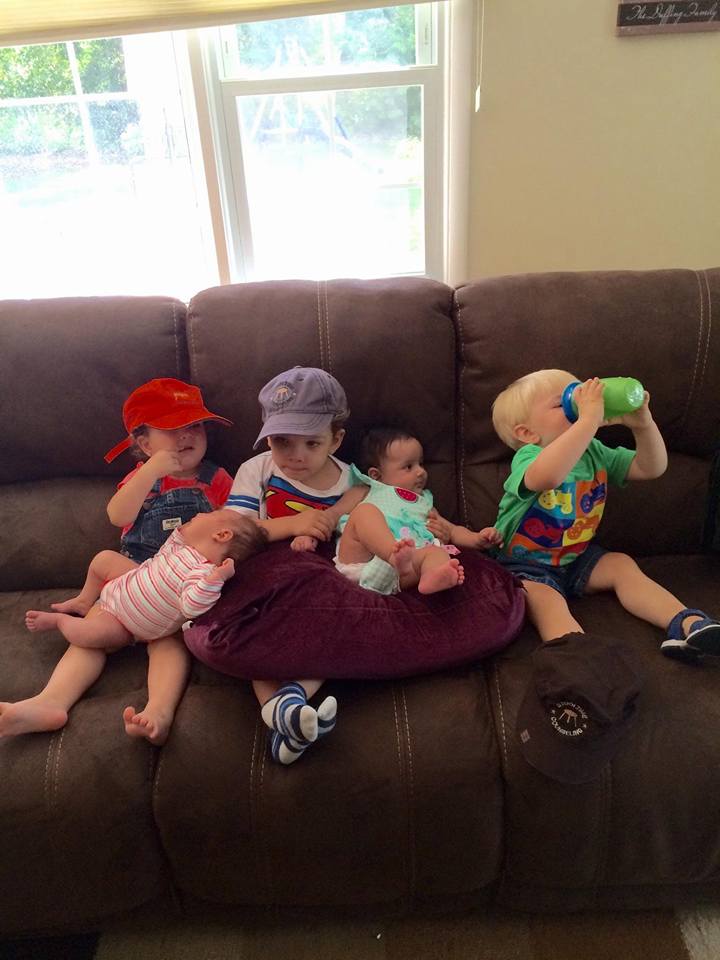 Stooltime Counseling: HAND PUPPETS FOR KIDS: THE DOTTIE AND DODIE SHOW