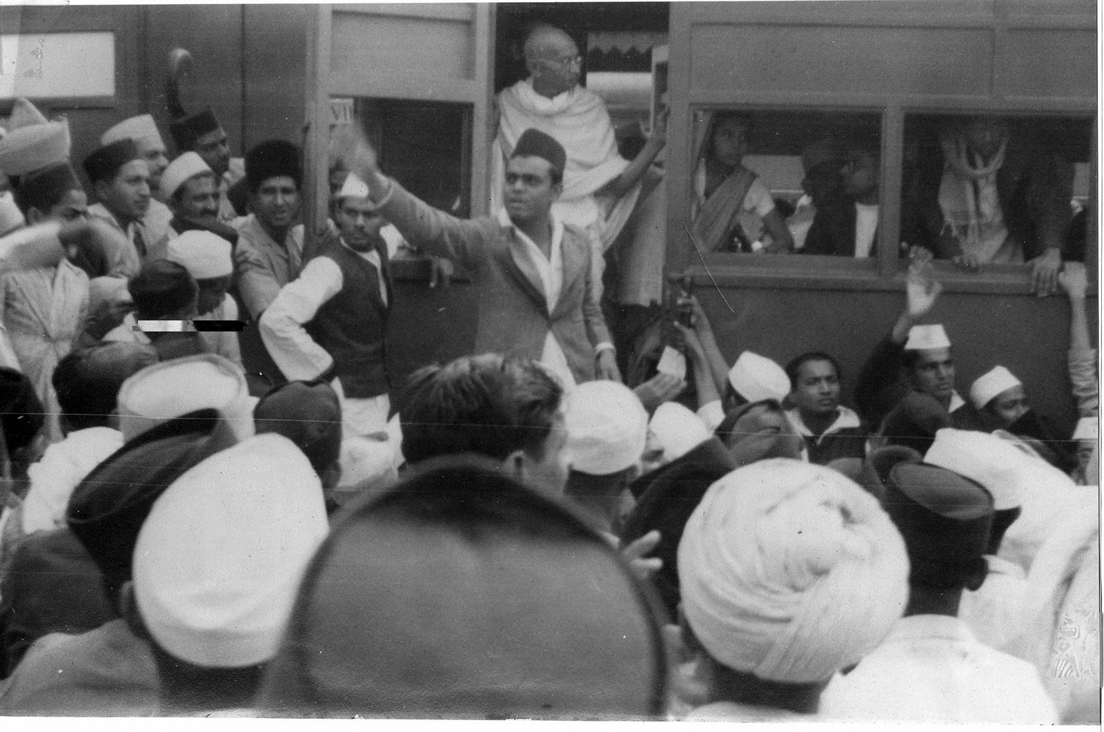 Mahatma Gandhi | Famous People