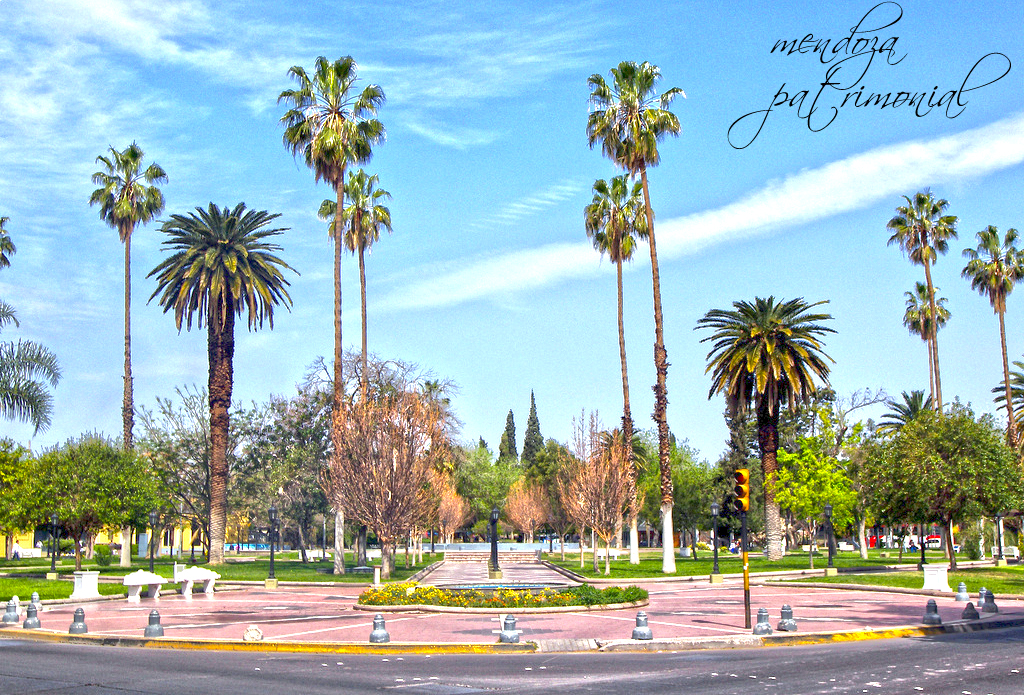 Mendoza Patrimonial: Plaza Pedro Del Castillo