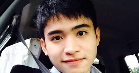 Riski Diannita: Biografi Andri Rizki Putra