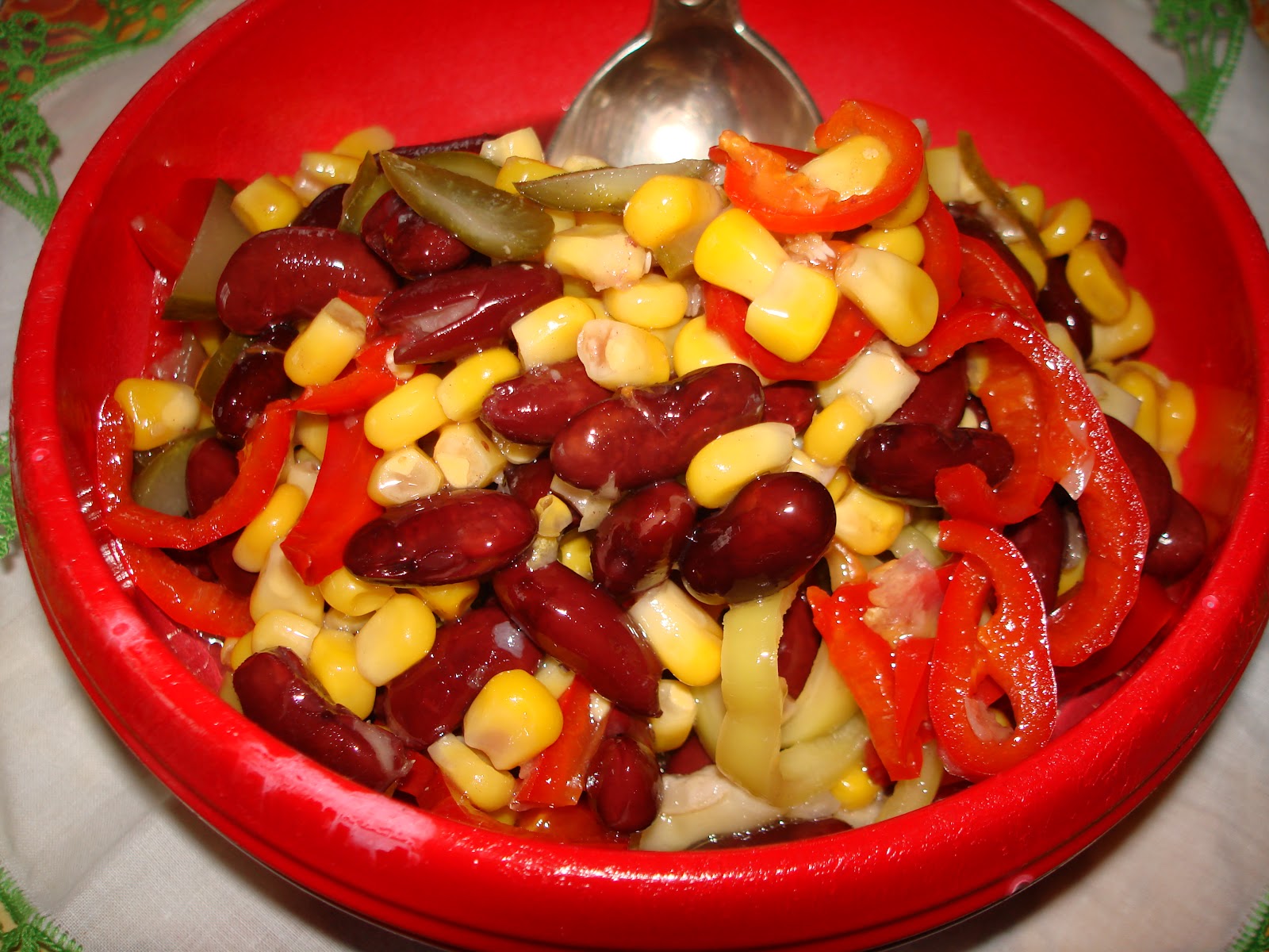 Keranova: Салата с червен боб