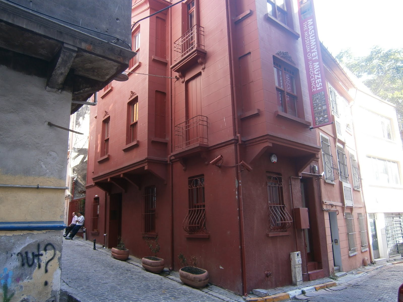 Anaconda Anoressica: Il Museo dell'Innocenza di Orhan Pamuk a Istanbul