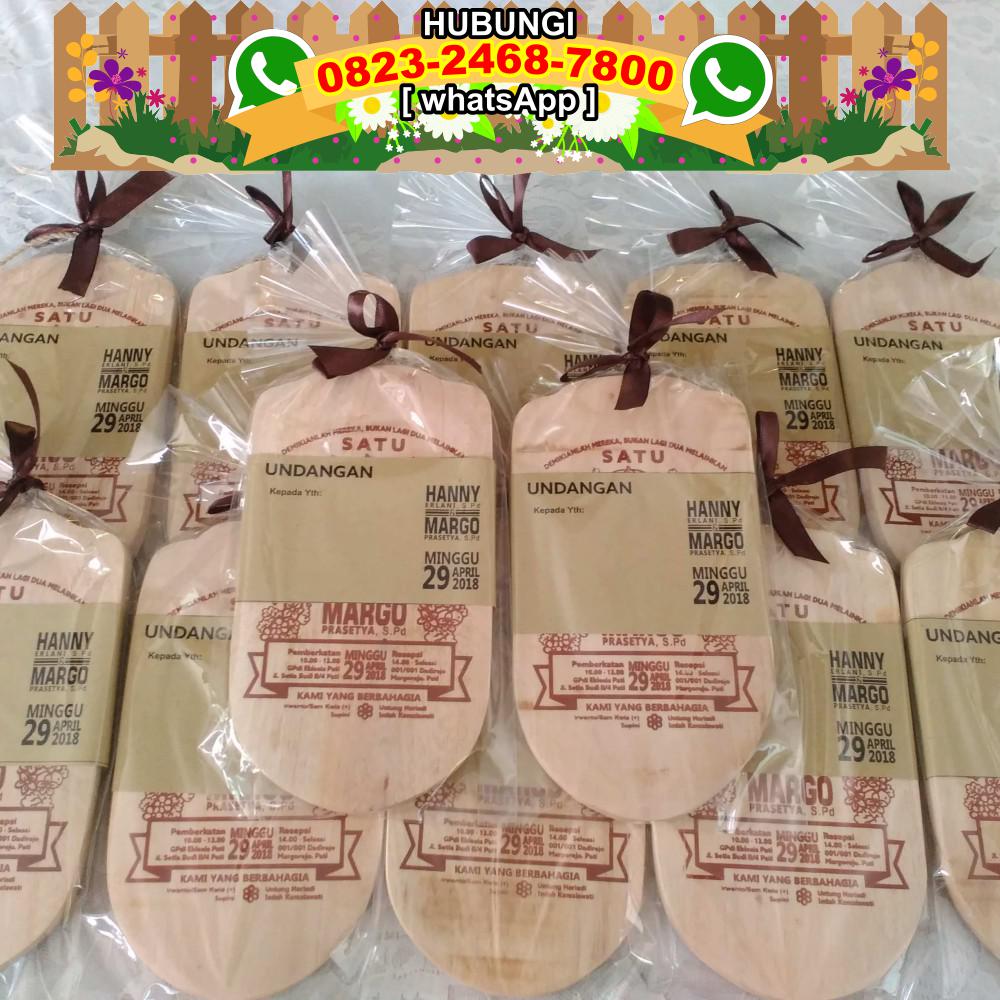 Talenan Kayu Gantung A New Beginning | Souvenir Pernikahan