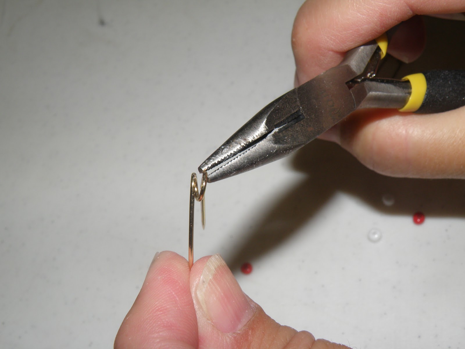 Crafty Me....I Made it Myself!: Safety Pin Flag