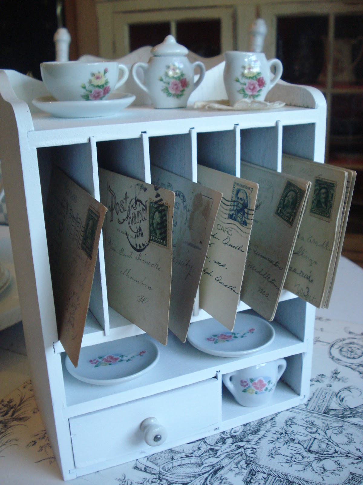 Curtains In My Tree: Little White Desk