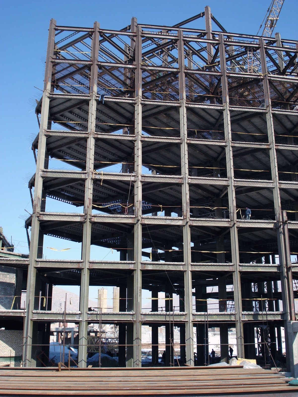 Samrand Abdi: Engineered steel construction