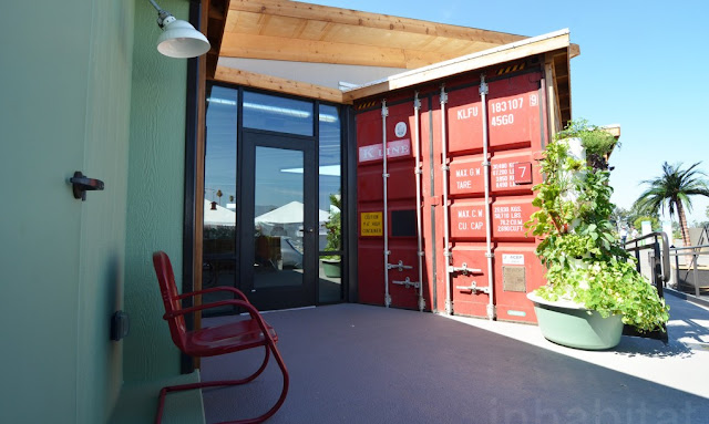 Shipping Container Homes & Buildings: Net-Zero Prefab Shipping ...