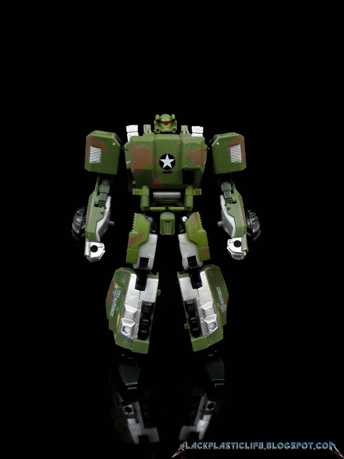 Black - Plastic - Life: Botcon 2015 General Optimus Prime - Pictorial ...