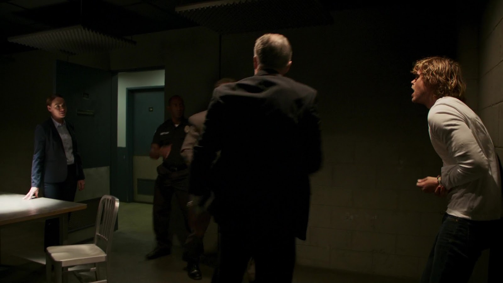 NCIS: Los Angeles (2009 - ) - Men Tied Up