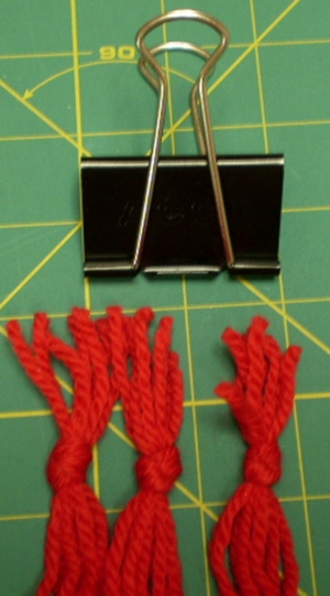 Making It With Help: Easy No-Knit Yarn Cowl