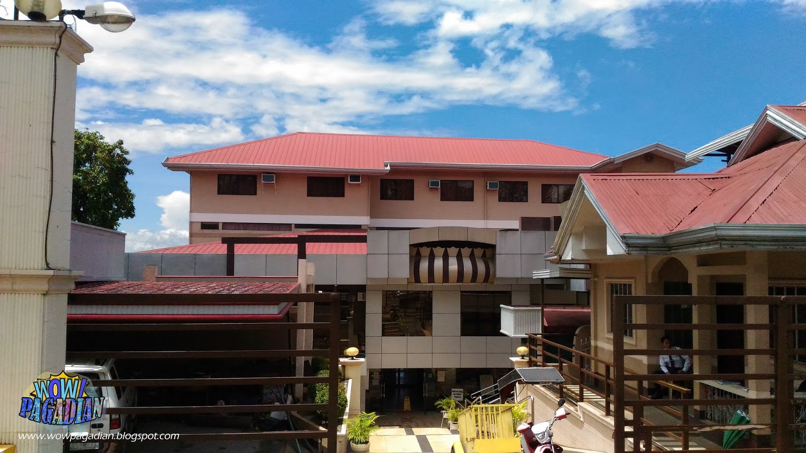 Four Queens Resort Review