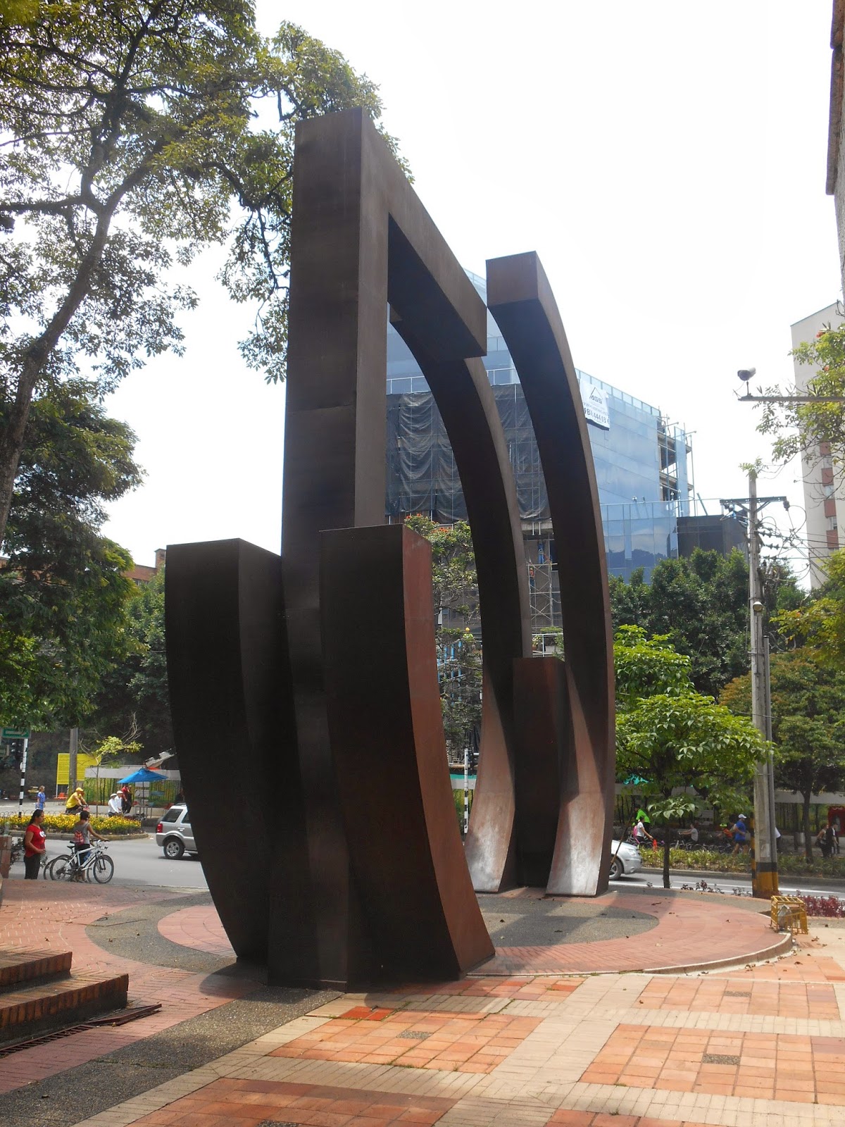 Esculturas de Colombia: Croquis - Ronny Vayda