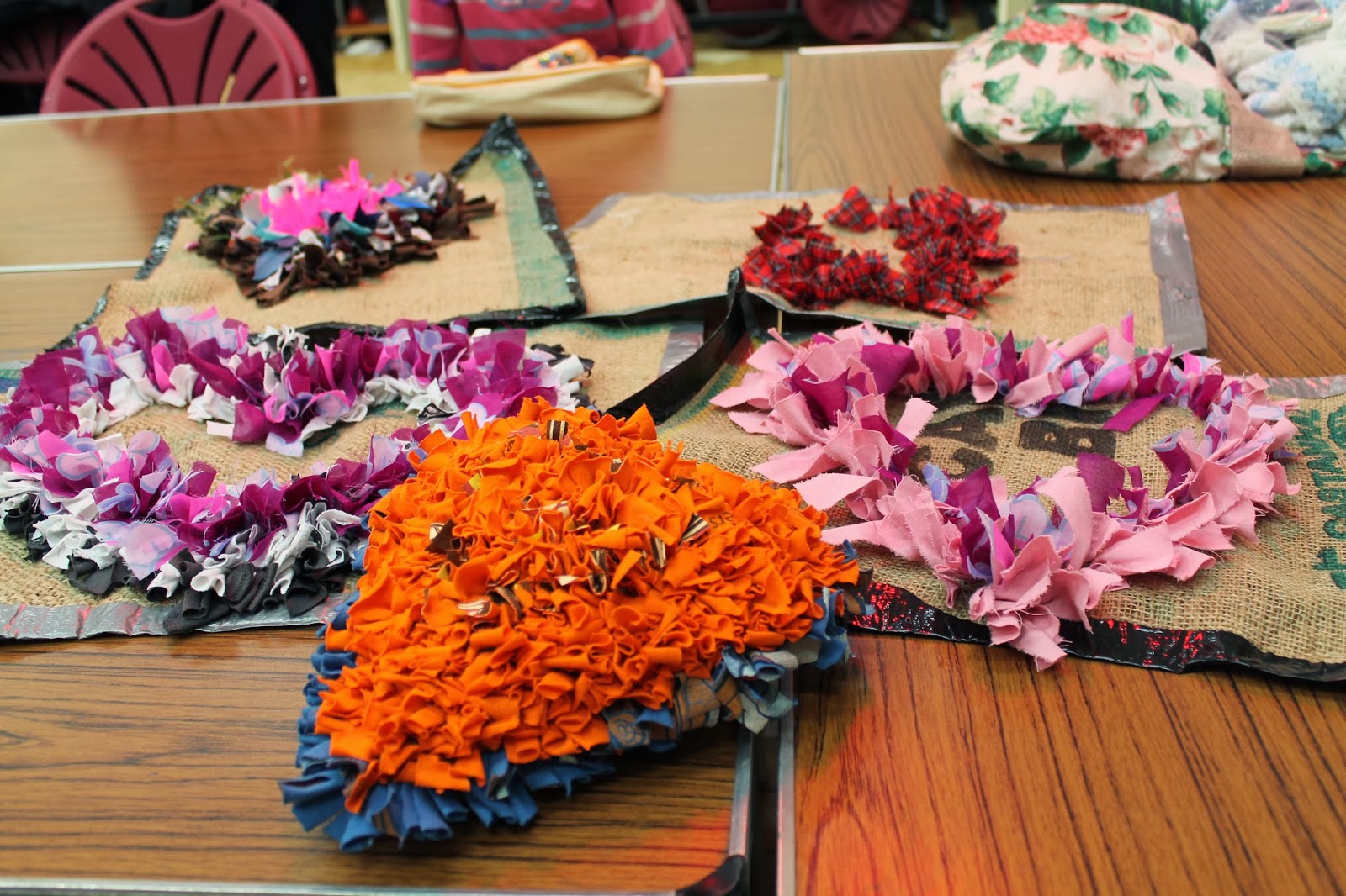 Knit, Natter & Stitch : Save our heritage crafts!