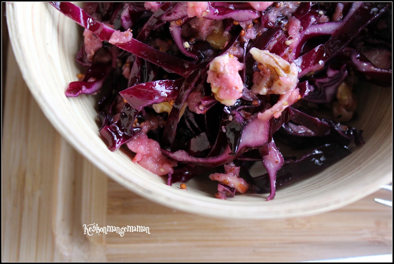 Keskonmangemaman?: Salade de chou rouge aux pommes , noix et raisins secs