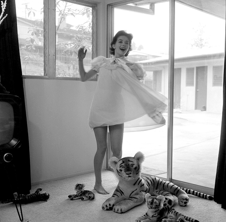 30 Black and White Photographs of Natalie Wood in the 1950s ~ vintage ...