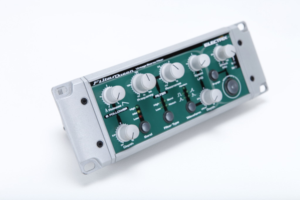 MATRIXSYNTH: Electrix Filter Queen Half Rack Filter Module
