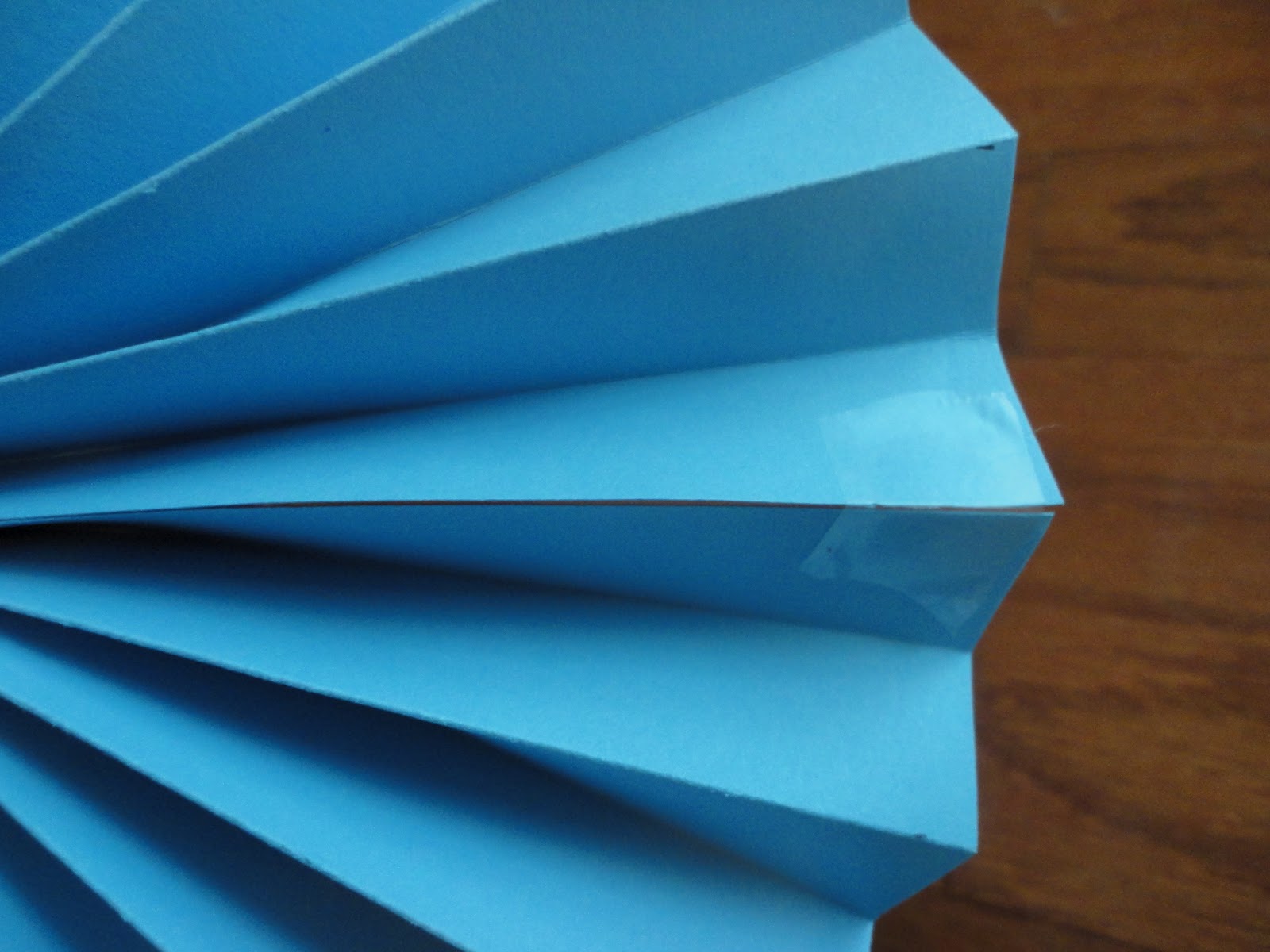I'm Lexie and you know it: DIY Paper Fan Wheels