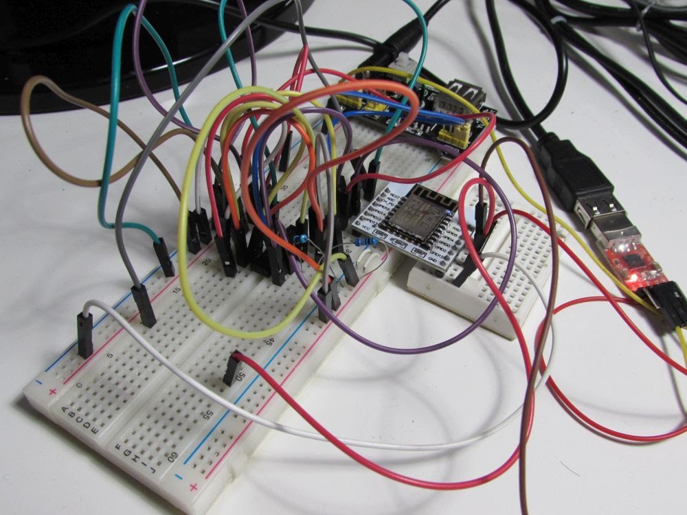 Davide Gironi blog: esp8266/Arduino 74HC4051 library