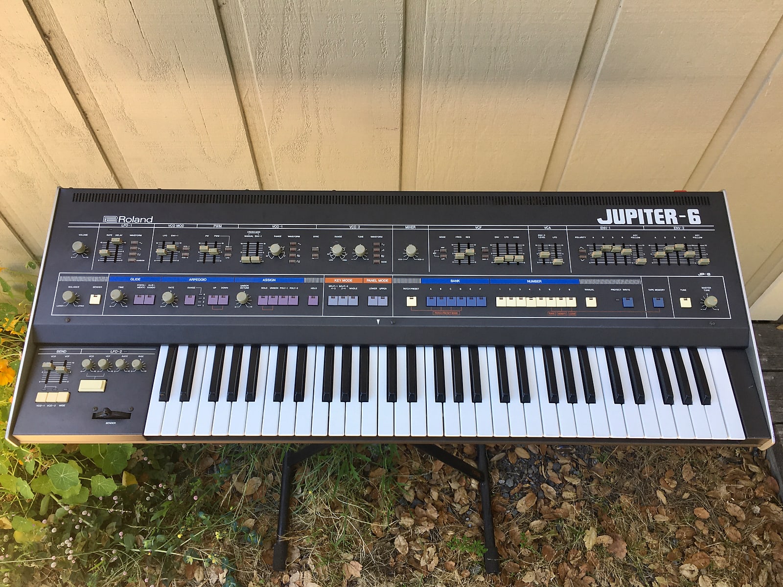MATRIXSYNTH: Roland Jupiter 6 SN 353937