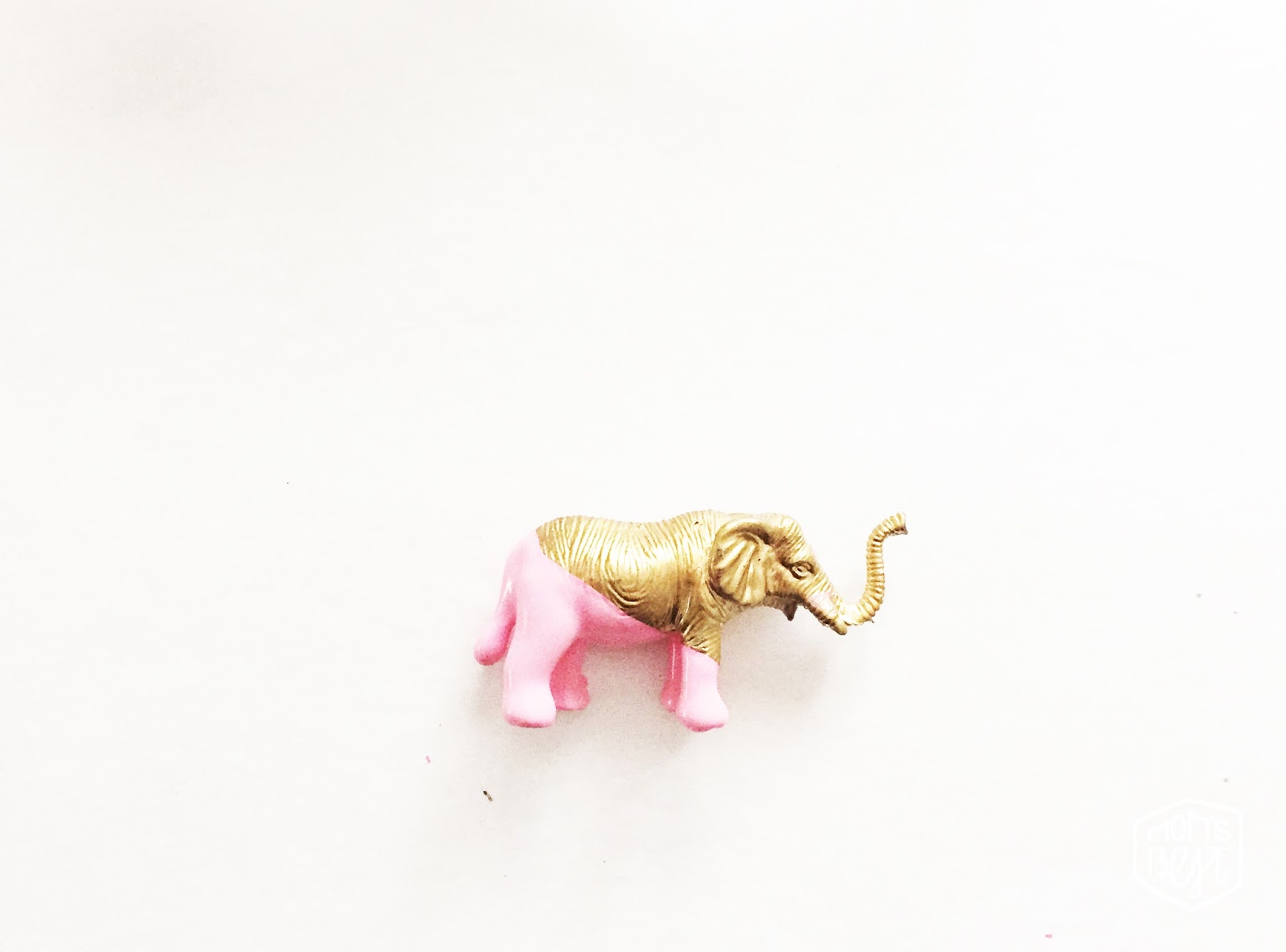 bright & bold: DIY Plastic Dip Dyed Animals