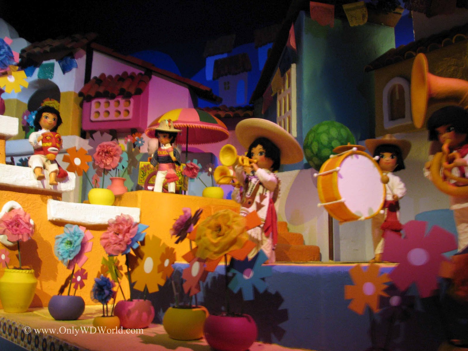 Aztec Pyramid Rules The Skyline of Epcot Mexico Pavilion | Disney World ...