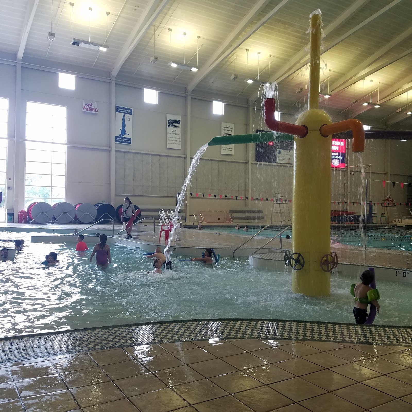 Play St. Louis: Indoor Pool at St. Peter's Rec Plex