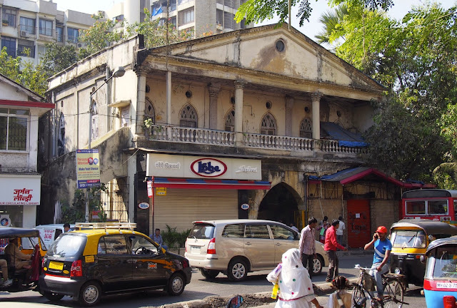 India: Bungalows of Bandra - Bombay's Vanishing Heritage