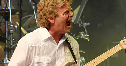 MusicTech Lust: Guitarist Ian Crichton of Saga: No Effects