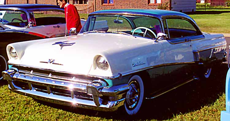 Rockabilly garage: Mercury 1956 mild custom