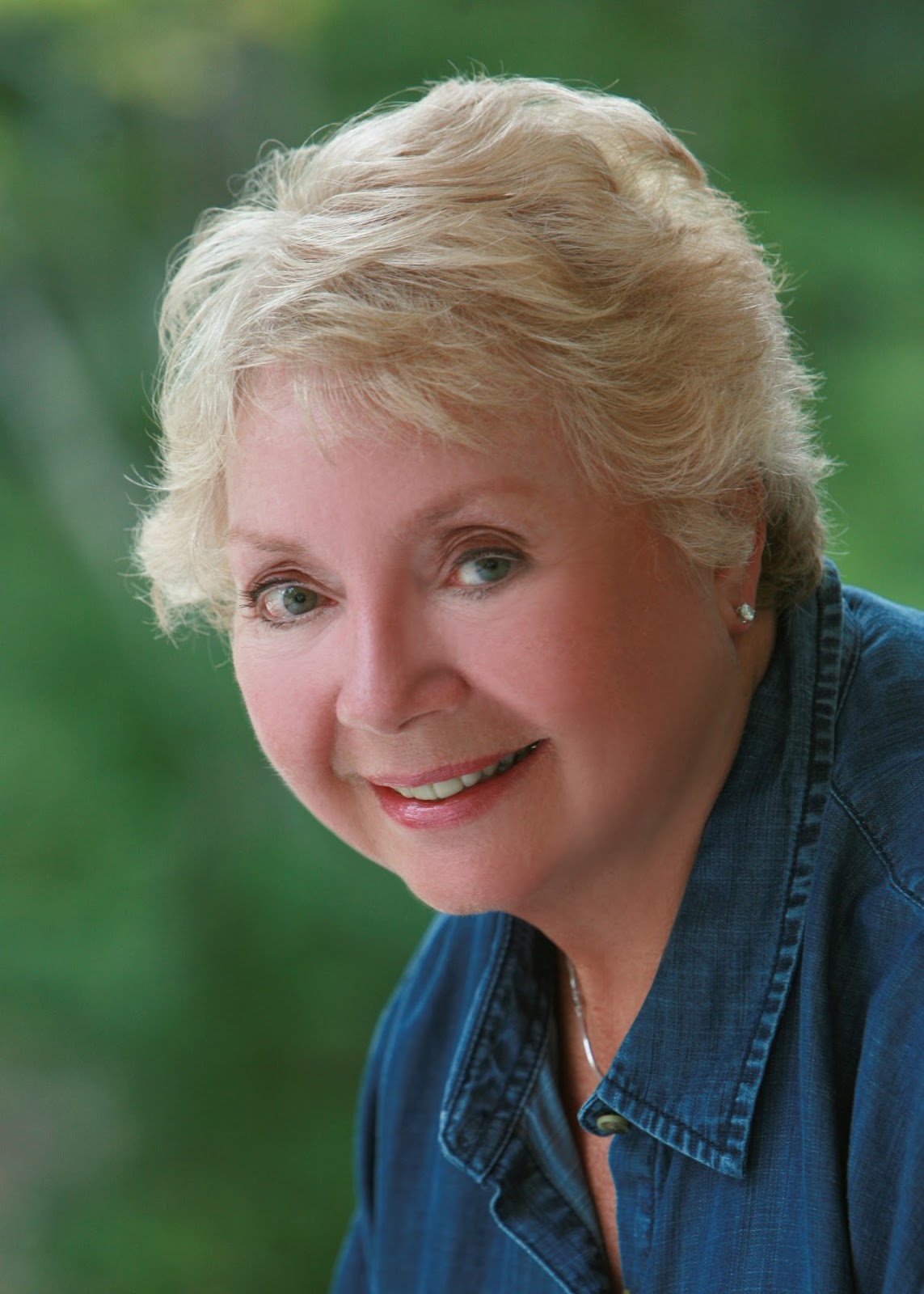 View from the Birdhouse: Author Interview and Giveaweay: Cinnamon ...