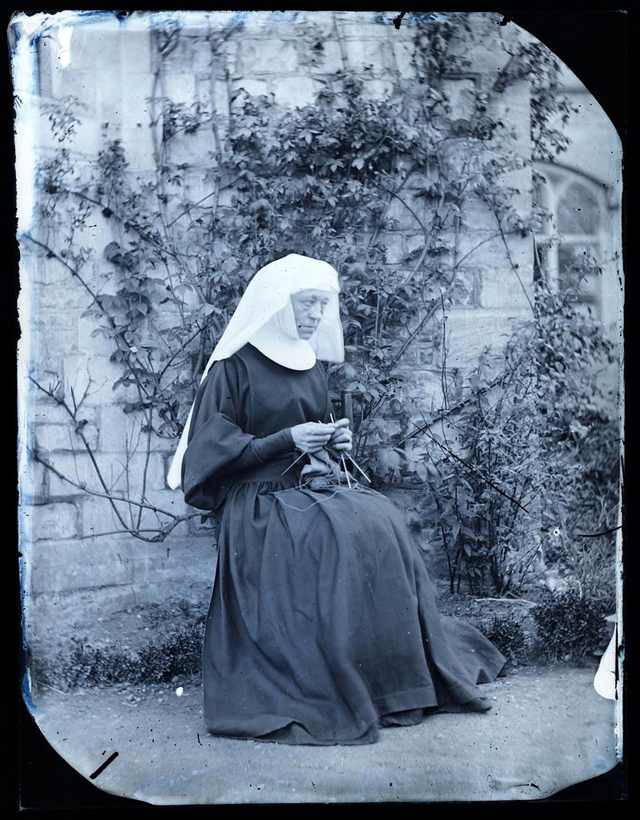 27 Amazing Vintage Photos of Victorian Nuns in the 1890s ~ Vintage Everyday