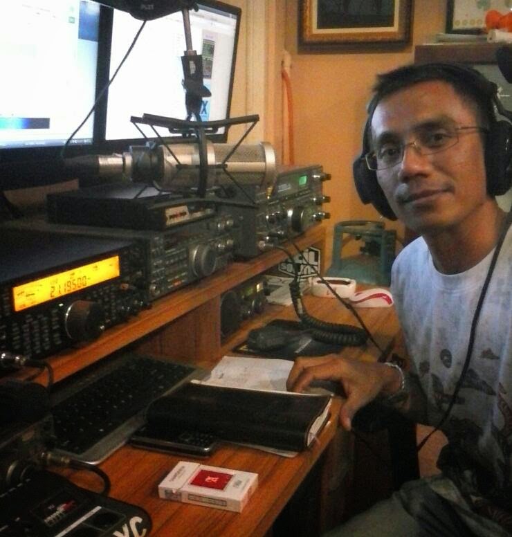 AMATIR: Ruangan Para Amatir Radio