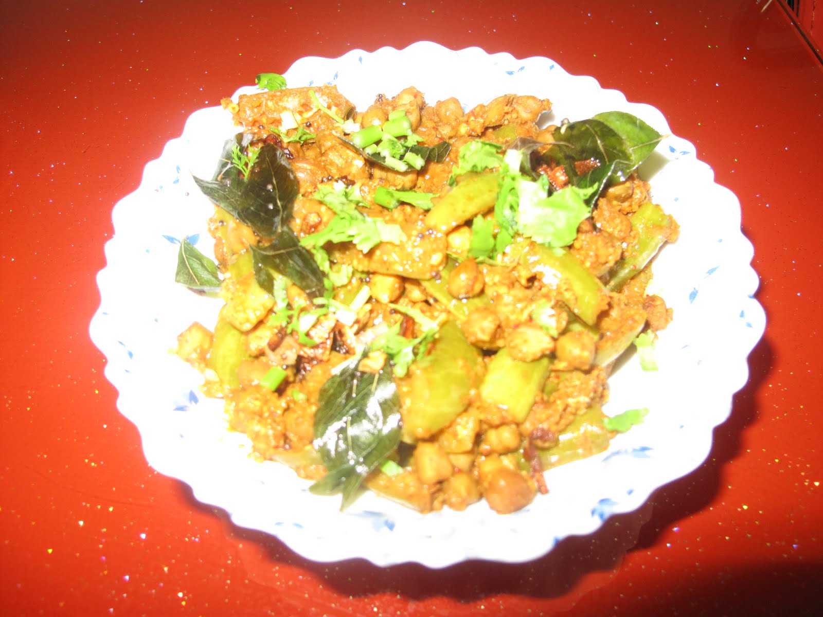 Indian Foods Corner: Kadle manoli Sukka - Bengal gram and Ivy gourd ...