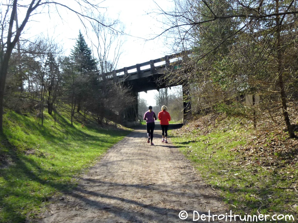 DETROIT RUNNER....: Paint Creek Trail run today.....