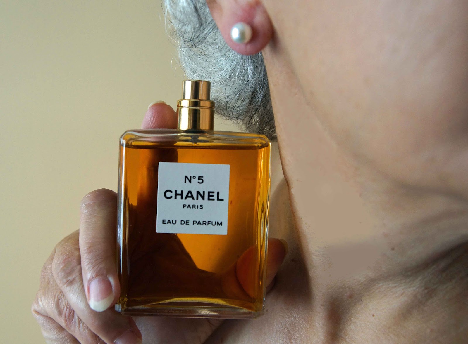Europe au pif: Searching for Scent in Paris