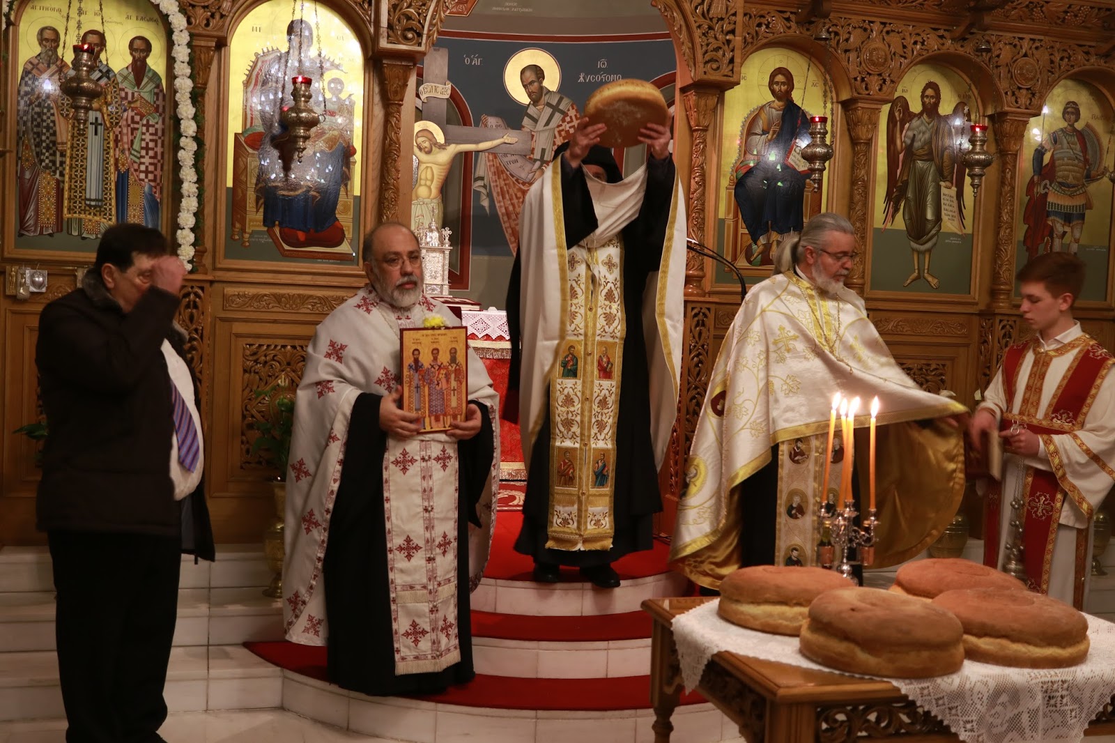 ΕΝΟΡΙΑ "ΤΡΙΩΝ ΙΕΡΑΡΧΩΝ" ΑΝΝΟΒΕΡΟΥ: Ο ΕΣΠΕΡΙΝΟΣ ΤΩΝ ΤΡΙΩΝ ΙΕΡΑΡΧΩΝ ΜΕΣΑ ...