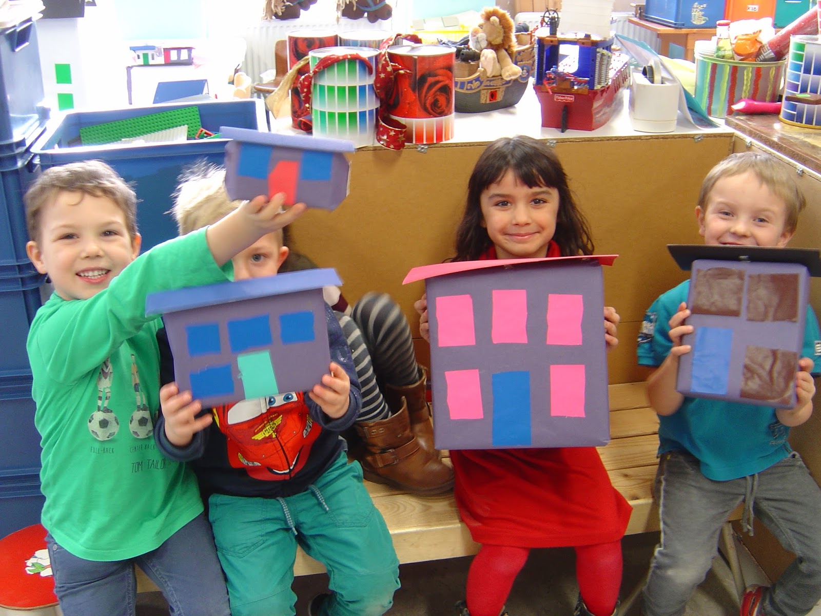 juf Maria: huisjes knutselen