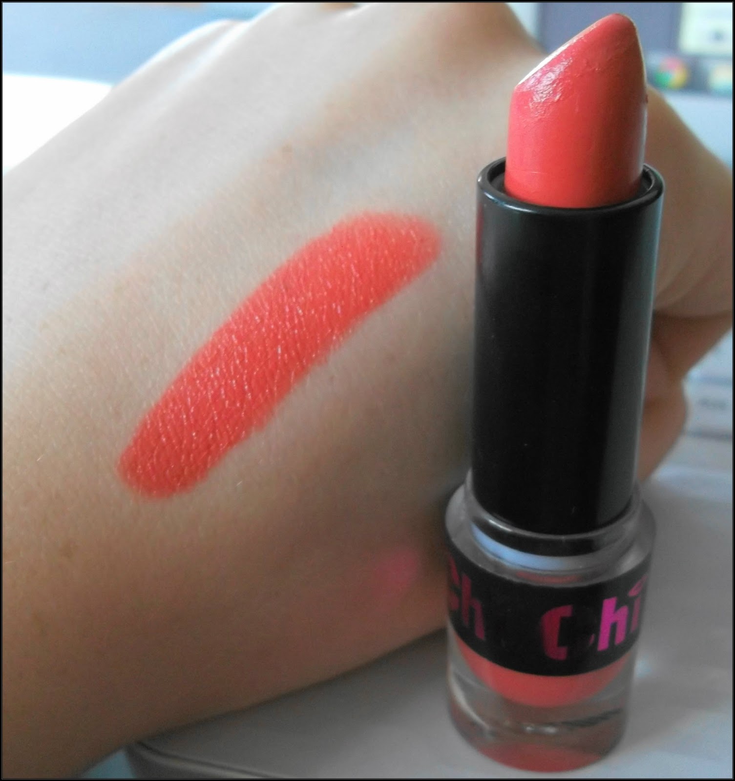 She's a Beaut: Chi Chi Lipstick in Hot Stuff | Review, Swatch & Photo