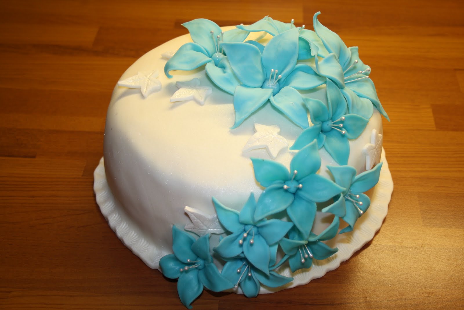 Sussu Leipoo: Valmistujais-kakku