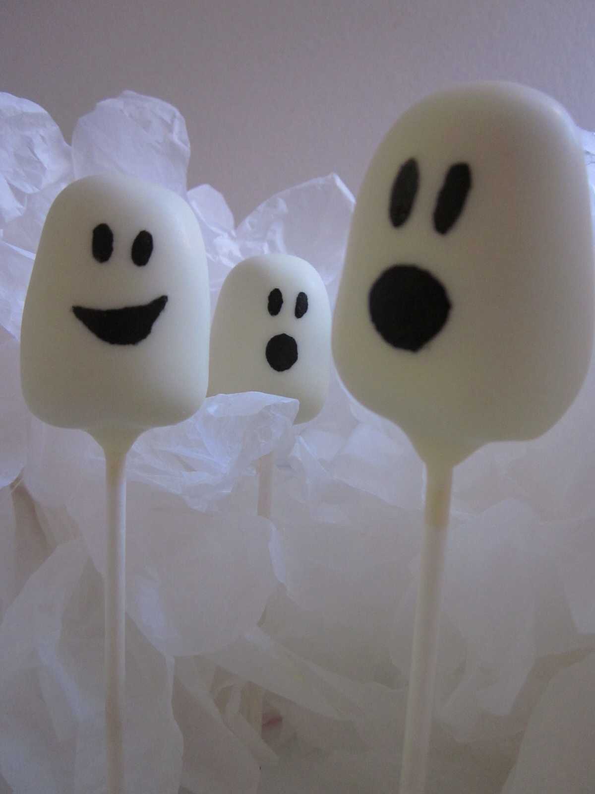 The Cake Pop Bakery: Halloween Pops