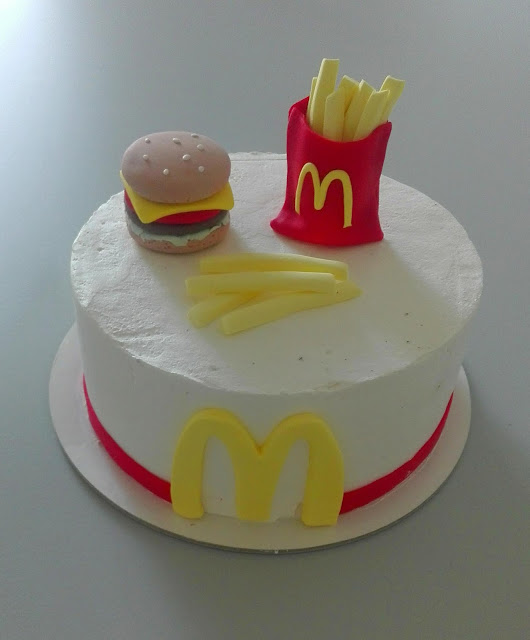 Bolo Mc Donalds Produções da Belinha