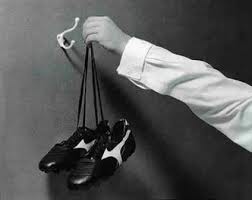 FUTBOL DE NIÑOS: COLGAMOS LAS BOTAS