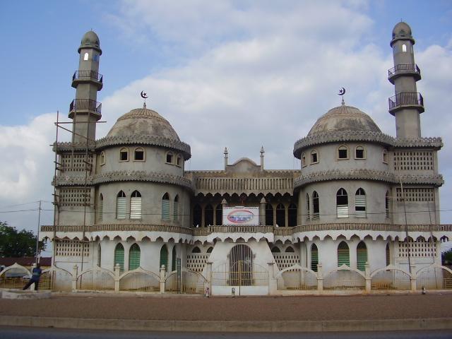 Ahmadiyya Mosques: Ahmadiyya Muslim Jamaat Mosque - Tamale Ghana