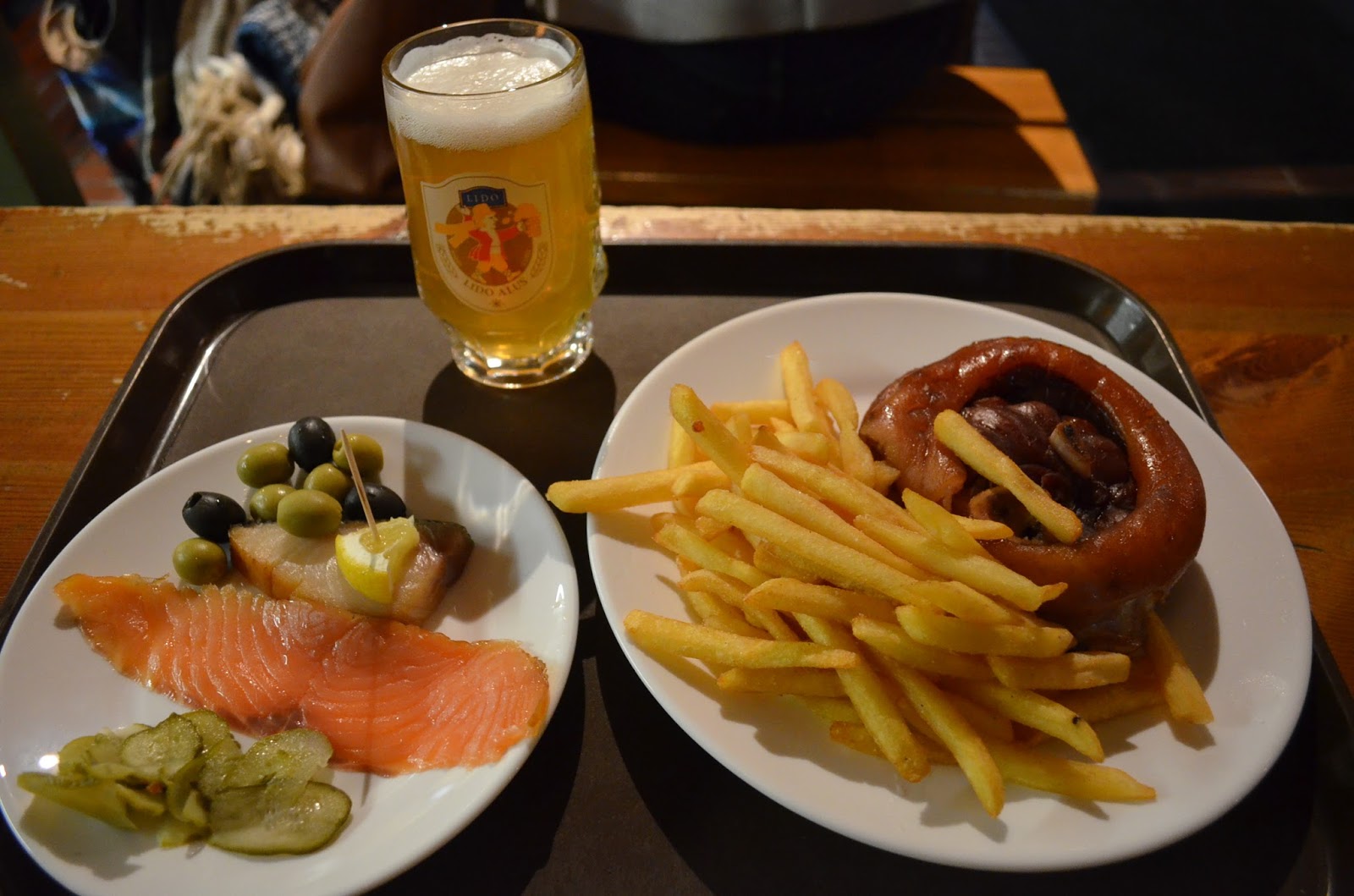 Rubias, morenas, negras,... hablo de cerveza: Bares qué lugares. Alus ...